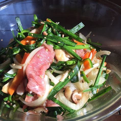 木村亜希 野菜の方が多い豚の生姜焼き 野菜の生姜焼き豚肉添えの方がしっくりいく冷蔵庫お掃除レシピピーマン人参玉ねぎ椎茸ニラ