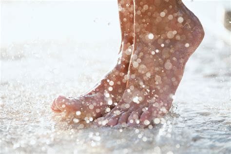 Heres What Happens If You Dont Wash Your Feet Says A Medical Doctor