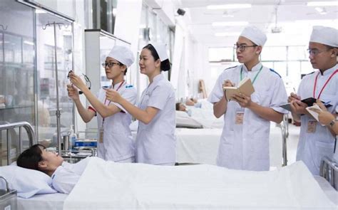 Nghề điều dưỡng là gì Cơ hội phát triển như thế nào