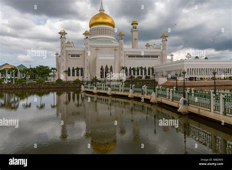 Brunei Darussalam Bandar Seri Begawan Sultan Omar Ali Saifuddien Mosque