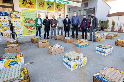 Охрид денеска донираше 100 хуманитарни пакети на Исламската верска
