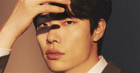 인터뷰 류준열 털어놓다열애·결별·침묵·논란