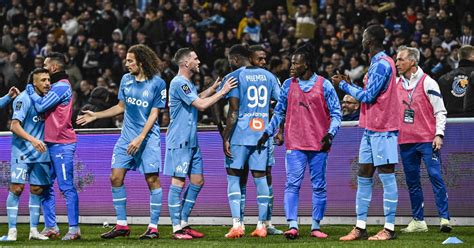 Lom Frappe Fort à Toulouse Ligue 1 J24 Crumpe
