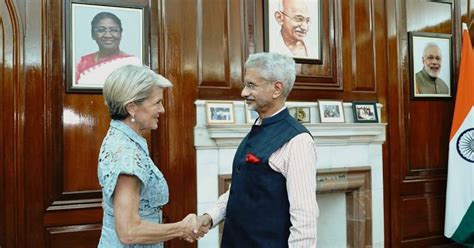 မြန်မာဆိုင်ရာ အထူးကိုယ်စားလှယ်နှင့် အိန္ဒိယနိုင်ငံခြားရေးဝန်ကြီး တ