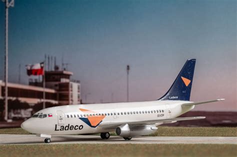 Boeing 737-200, MPC 1:144 von Roland Cartarius