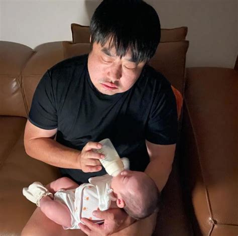 새벽 5시 21분이은형♥ 강재준 명절에도 깡총이 육아 전념하는 아들 바보 근황