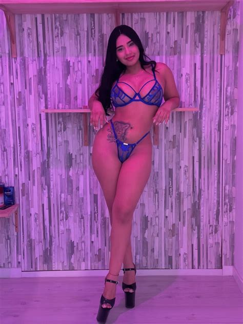 648041584 EXOTIC AND DARING LATINA WITH VERY DEEP PUSSY Loquosex