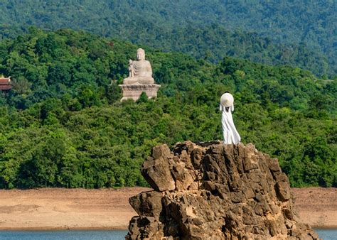 Truc Lam Bach Ma Monastery A Heavenly Retreat In Hue Da Nang