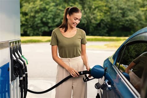 Fuel Cards Lead The Charge In Empowering Fleet Managers With Advanced