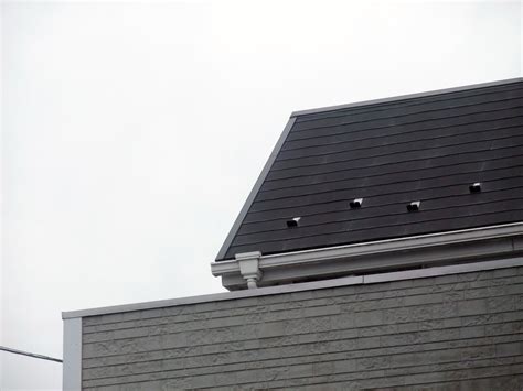 上尾市、伊奈町、さいたま市、蓮田市の台風で屋根が飛んでしまった方修理のご相談下さい。 伊奈、上尾のエコキュート・ガス衣類乾燥機乾太くんの交換なら