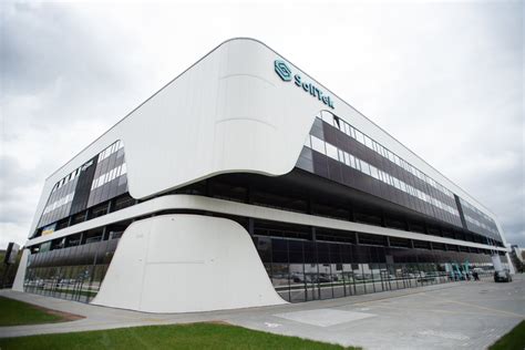 Contacts Vanilla Scientific