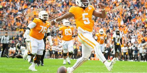 2023 Nfl Draft Lions Trade Up In Third Round To Select Tennessee Qb