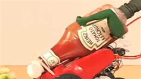 Heinz Automato Le Distributeur De Ketchup Robotisé