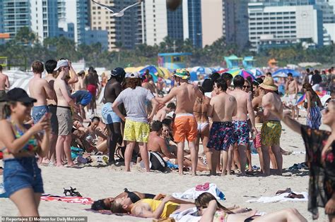 Spring Breakers Partying For St Patricks Day In South Beach Daily