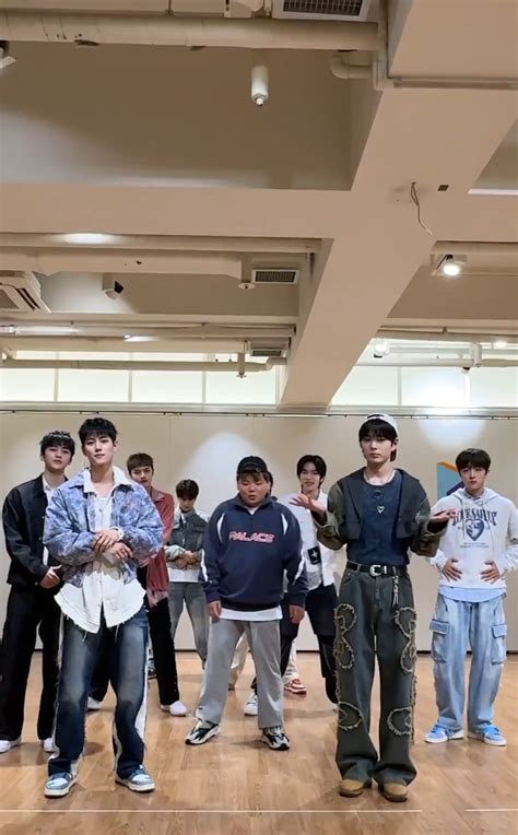 더쿠 남자 아이돌이랑 챌린지하는 곽튜브