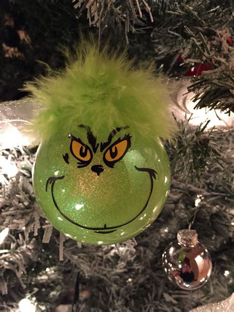 DIY Grinch Ornaments