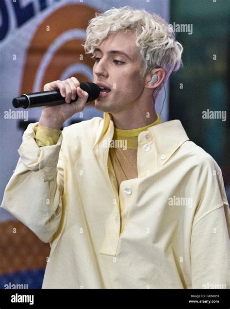 New York Ny Usa 28th May 2018 South African Born Australian Singer