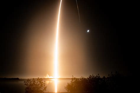 Jaw Dropping Photos Of NASAs Historic Artemis Launch PetaPixel
