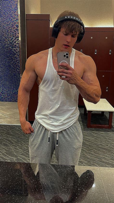 Natty Or Nah What Do Yall Think Rnattyorjuice