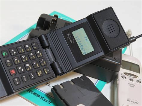 驚きの安さ Docomomova 12 ムーバn ムーバn Asciijp：第3回 レトロ携帯電話 Tw