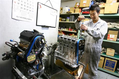 10 Engine Building Tips