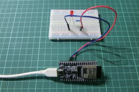 ESP 入門 Lesson Arduino IDE設定とLチカ おもろ家