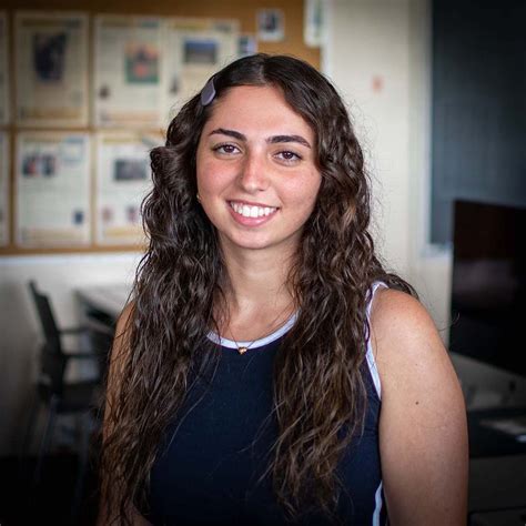 Denis Akbari Uc Berkeley Journalism