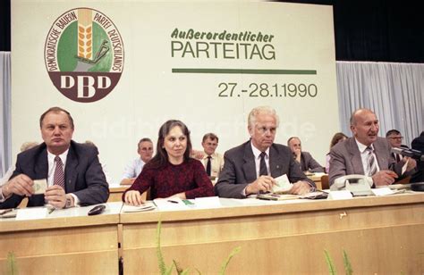 Berlin Tribühne des DBD Parteitag der Demokratischen Bauernpartei