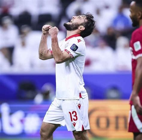 منتخب طاجيكستان يتأهل إلى ثمن نهائي كأس آسيا بفوزه 2 1 على لبنان