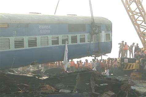 Kanpur Train Tragedy Good Samaritans Make Rescue Operation Easier News18
