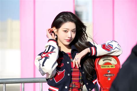 230419 Starship Naver Post Ive Kitsch Mv Behind Kpopping