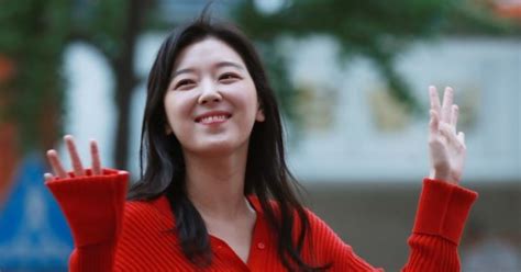 포토 조우리 해맑은 미소