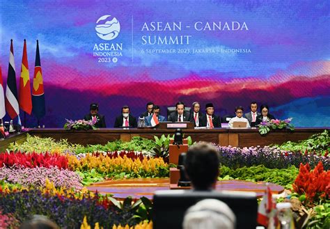FOTO Pimpin KTT ASEAN Kanada Presiden Jokowi Dorong Kerja Sama Konkret Di Kawasan Indo Pasifik