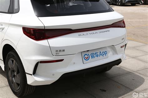 【比亚迪e2405km 舒适型车后雷达图片 汽车图片大全】 易车