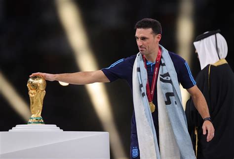 Scaloni para rato Argentina confirma que el estratega campeón del