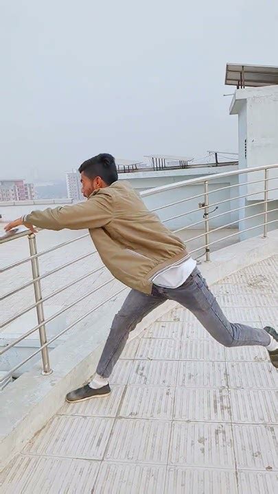 ২৫ তলার উপর থেকে 😱 Youtube