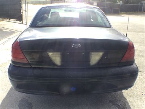 BIDERA Government Auctions 2005 Ford Crown Victoria Police Interceptor