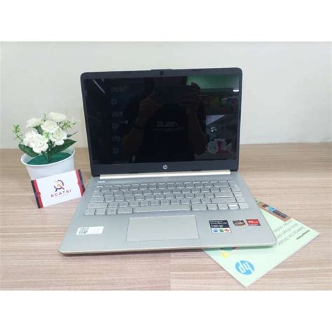 Jual HP 14s FQ0576AU Silver AMD Ryzen 3 3250U 8GB RAM 512GB SSD 14