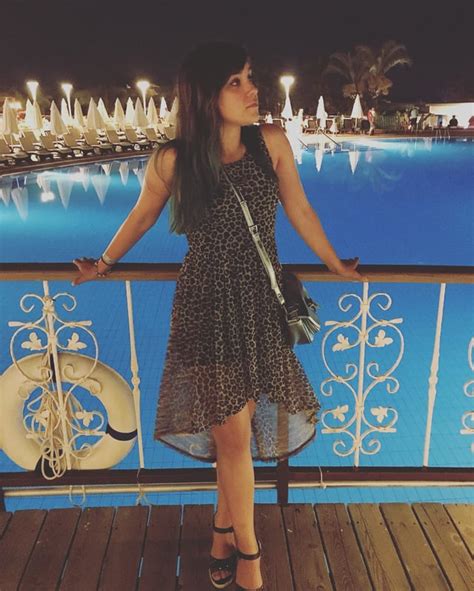 Ellen Rose Outside Xtra Rellenroseoxtra