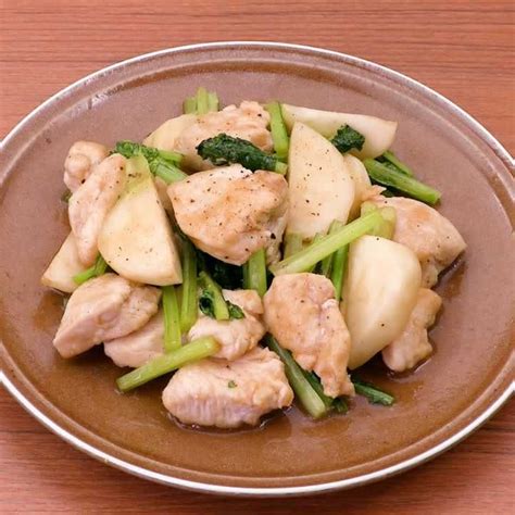 少ない材料で作る♪ 鶏肉とかぶのオイスター炒めのレシピ動画・作り方 デリッシュキッチン