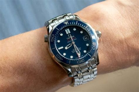 18 Best Automatic Watches For Small Wrists • The Slender Wrist