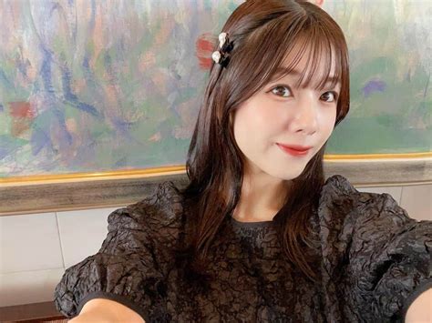 中西香菜さんのインスタグラム写真 中西香菜instagram「今日は最近はまっているセブンイレブンのチーズボールを食べながら、マスク