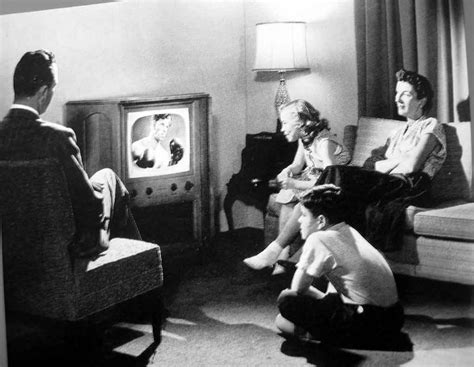 1950s American Society ADVENTURES IN HISTORY