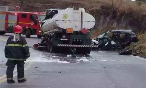 Acidente Entre Carreta Carro E Caminhão Tanque Deixa Um Morto E Cinco