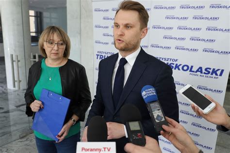 Podlaski poseł Krzysztof Truskolaski apeluje do włodarzy Wynagrodźcie