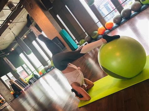 Pilates With Eva Пилатес с Ева 😍💪 Упражненията с топка набират все по голяма популярност