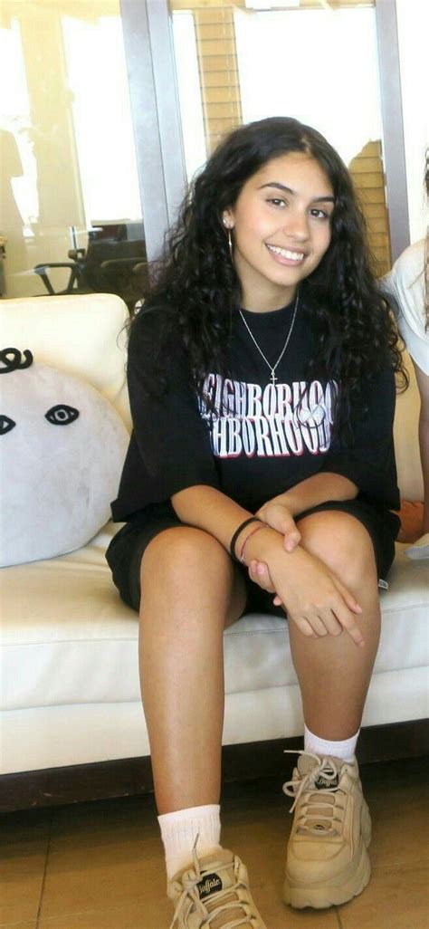 Alessia Cara Caras Fotografía Estilo