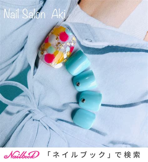 春夏フットシンプルビジュー Nail Salon Akiのネイルデザイン No5136611 ｜ネイルブック