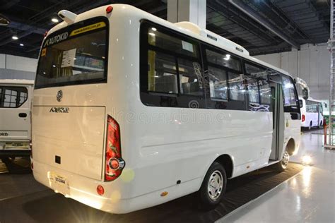 Dongfeng Mini Bus Class 3 At Manila Commercial Vehicle Show In Pasay