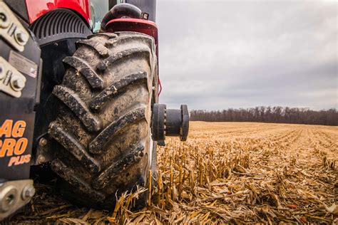 A Guide To Farm Tractor Tire Types And Sizes
